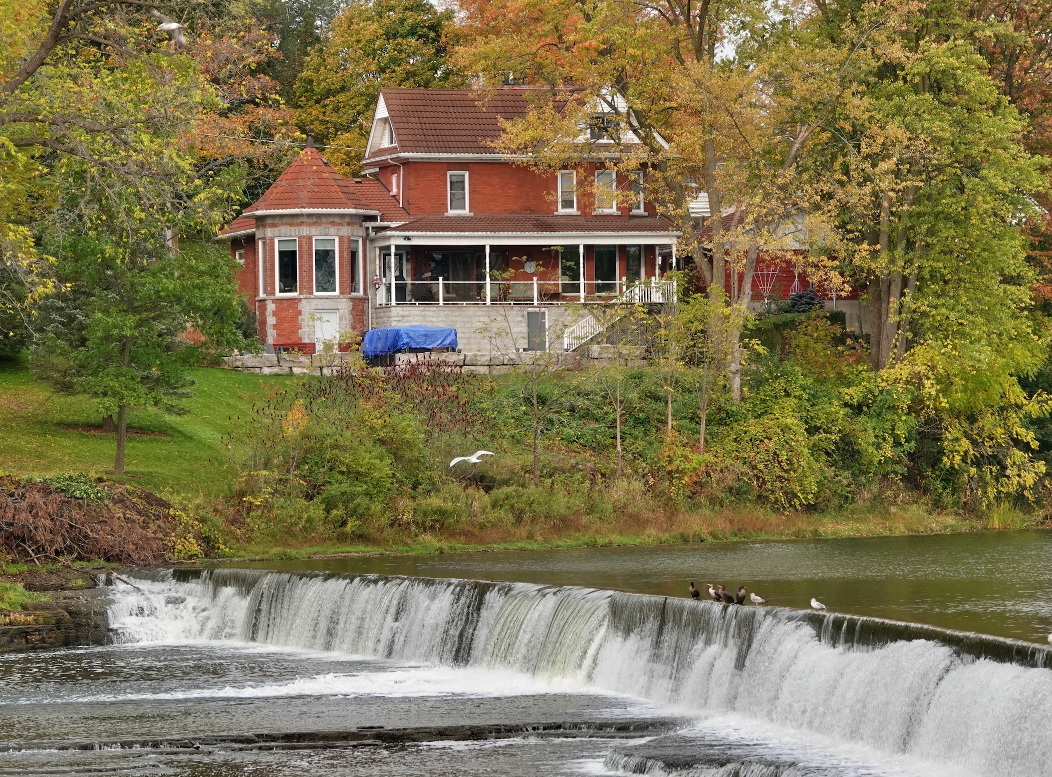 Red House on the River – One Woman's Quest II